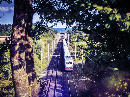 Intermodal transport chains: making transport carbon neutral and ...